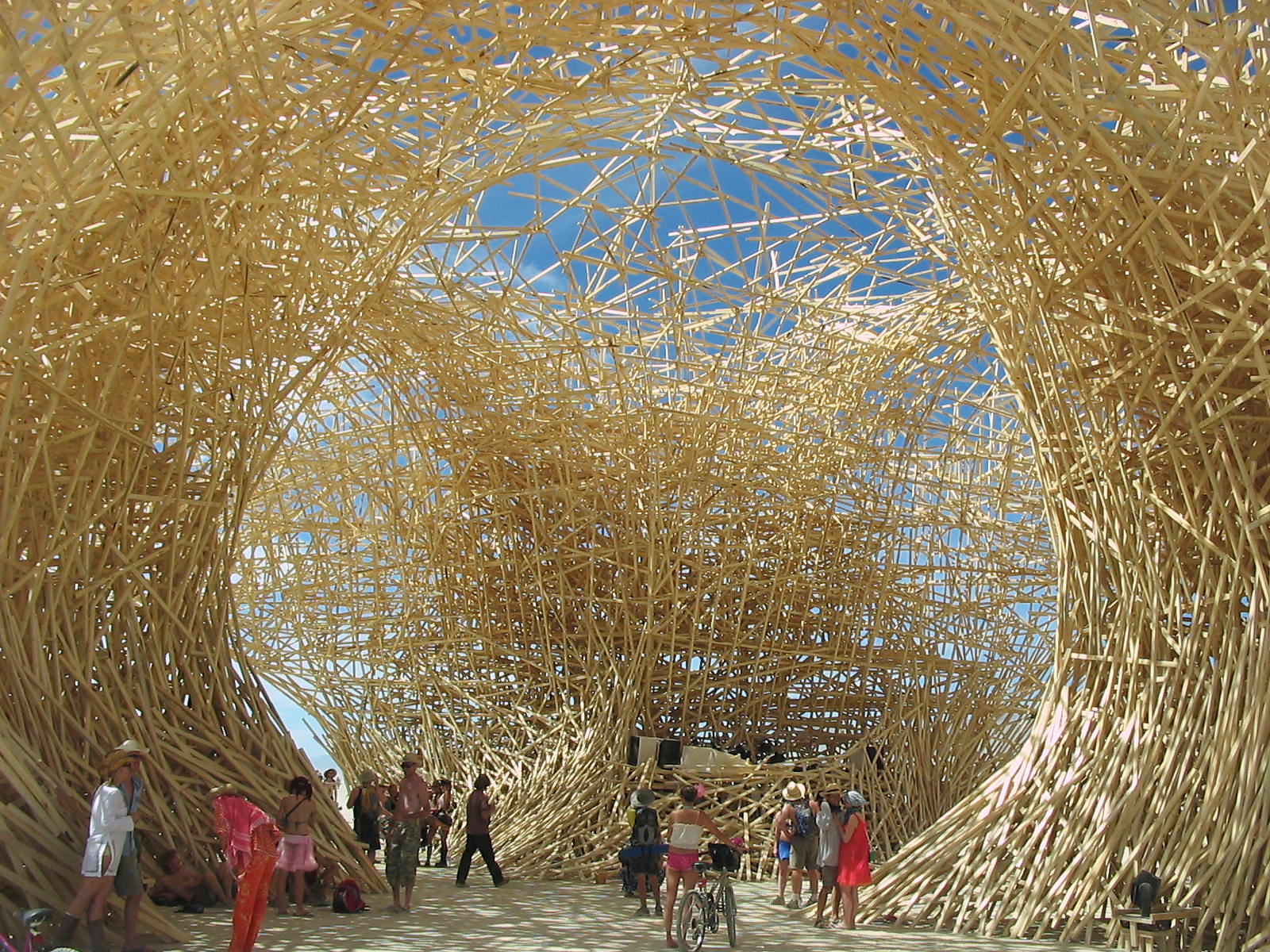 Thinking as a ‘we’ again: Building collective worlds of mutual aid and ...